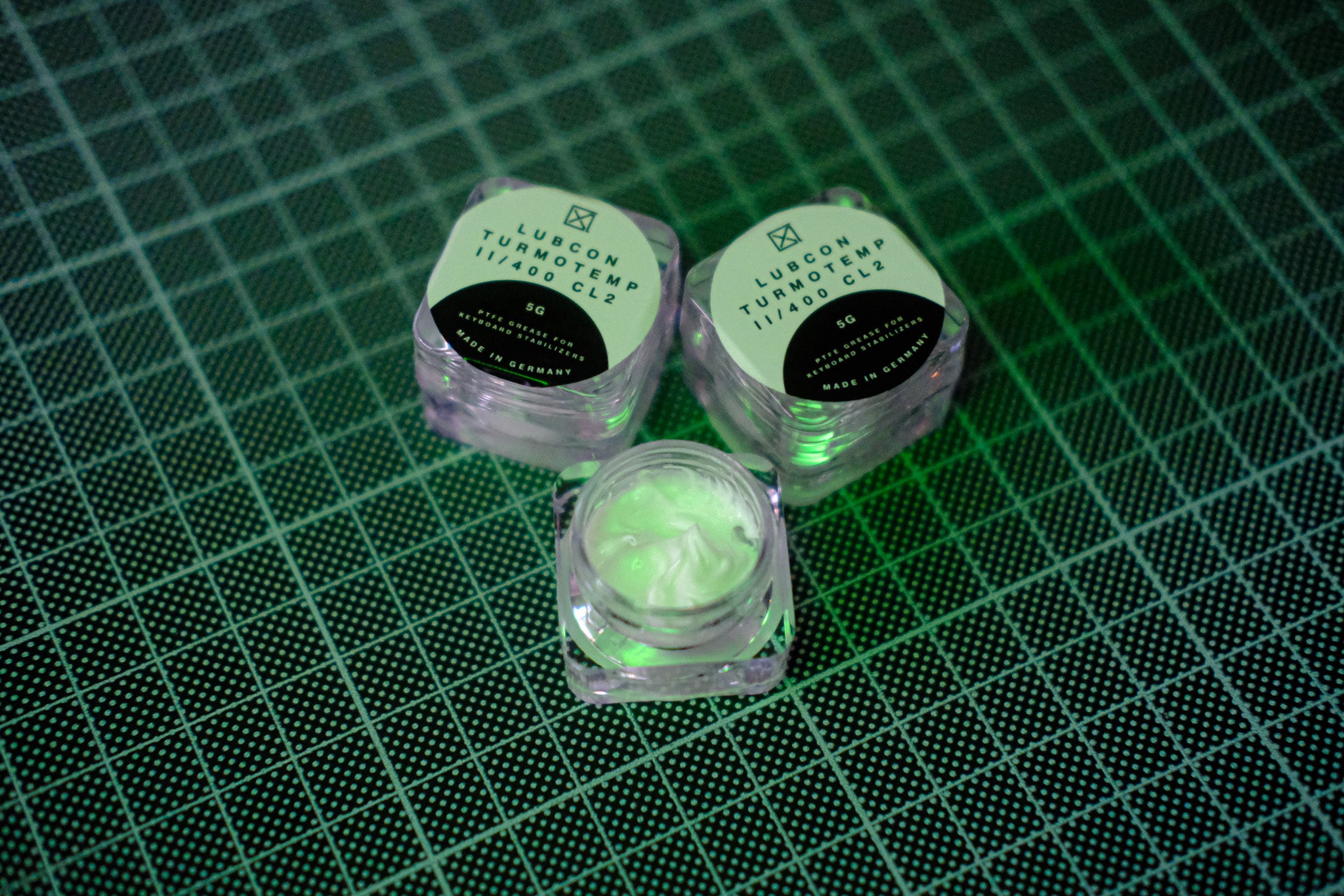 LUBCON Turmotemp II/400 CL2 PTFE Grease – axiom studios